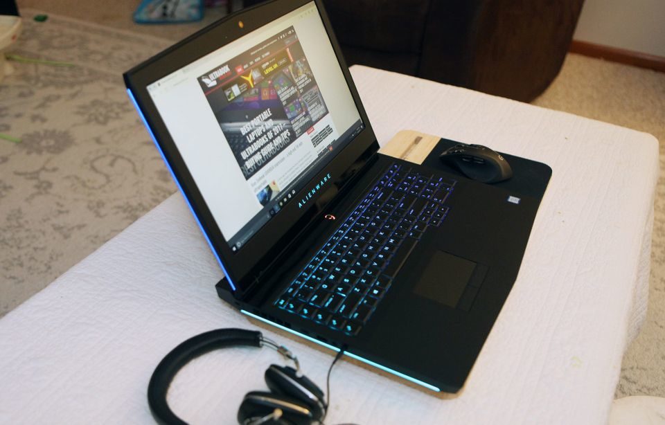 Alienware 17 R4 review - Core i7-7820HK CPU, Nvidia GTX 1080 graphics ...