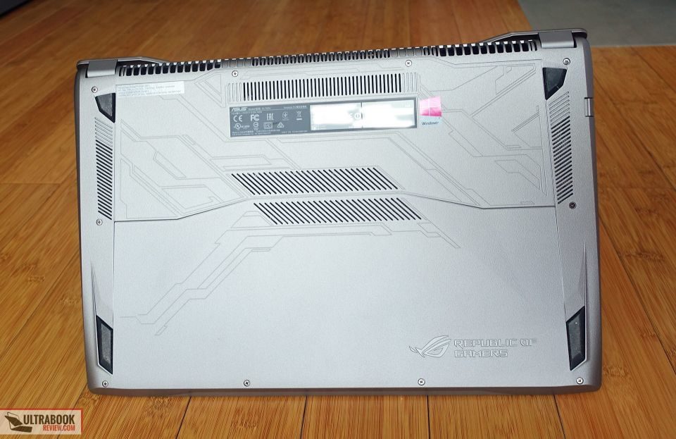 Asus ROG Strix GL702VM review - GTX 1060 in an 17-inch affordable laptop