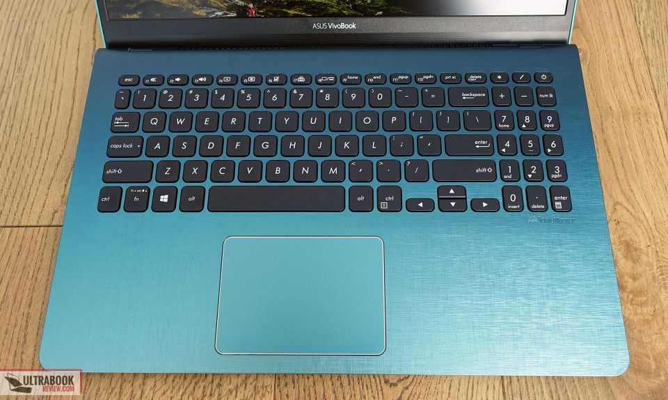 Asus VivoBook S15 S530 review (S530UA - i7-8750U, UHD 620) - compact 15 ...