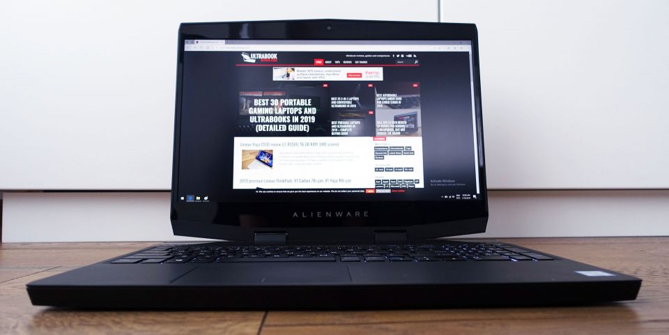 Alienware m15 Review (i7-8750H, GTX 1070 Max-Q, UHD screen)