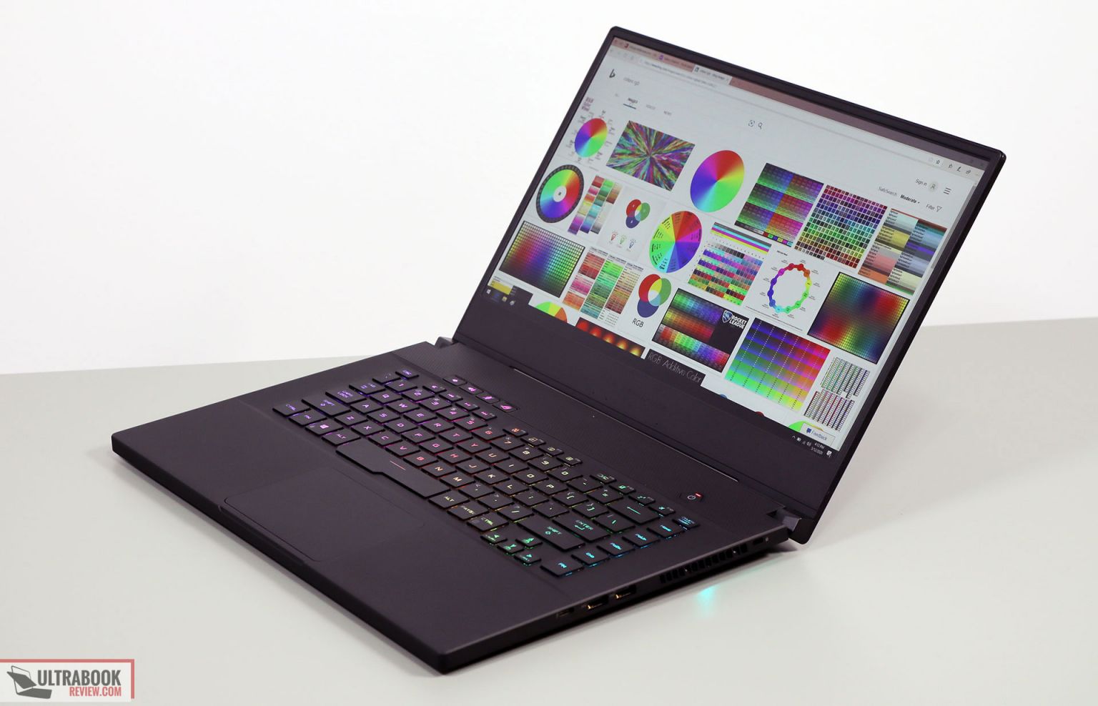 Asus ROG Zephyrus S15 review (2020 GX502LXS - Core i7, RTX 2080 Super)