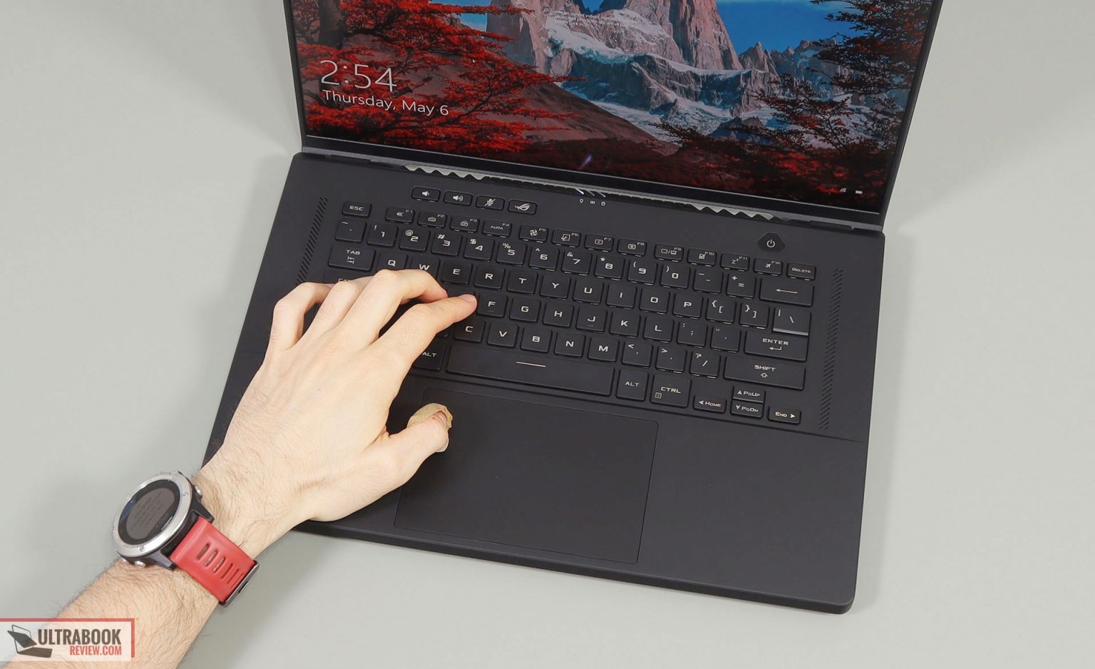 Asus ROG Zephyrus M16 GU603 (Core i9-11900H, QHD 16:10 screen)