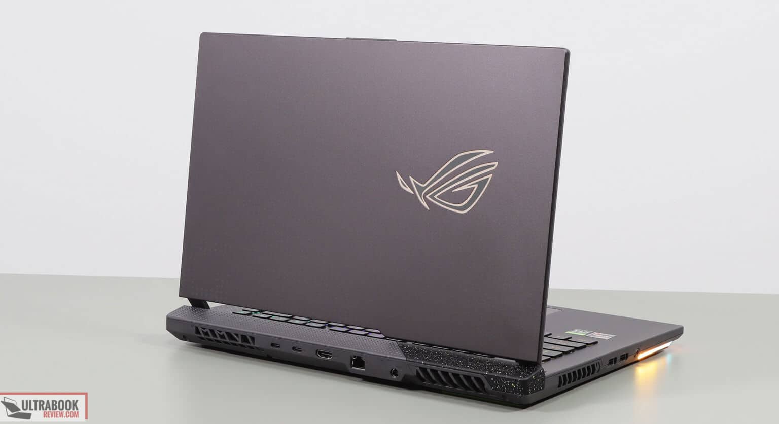 Asus ROG Strix G15 review (G513RW - AMD Ryzen 9 6900HX)