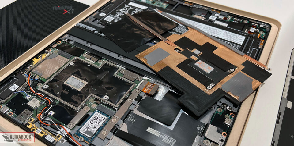 Lenovo ThinkPad X1 Fold Gen 2 detailed impressions - 16-inch foldable ...