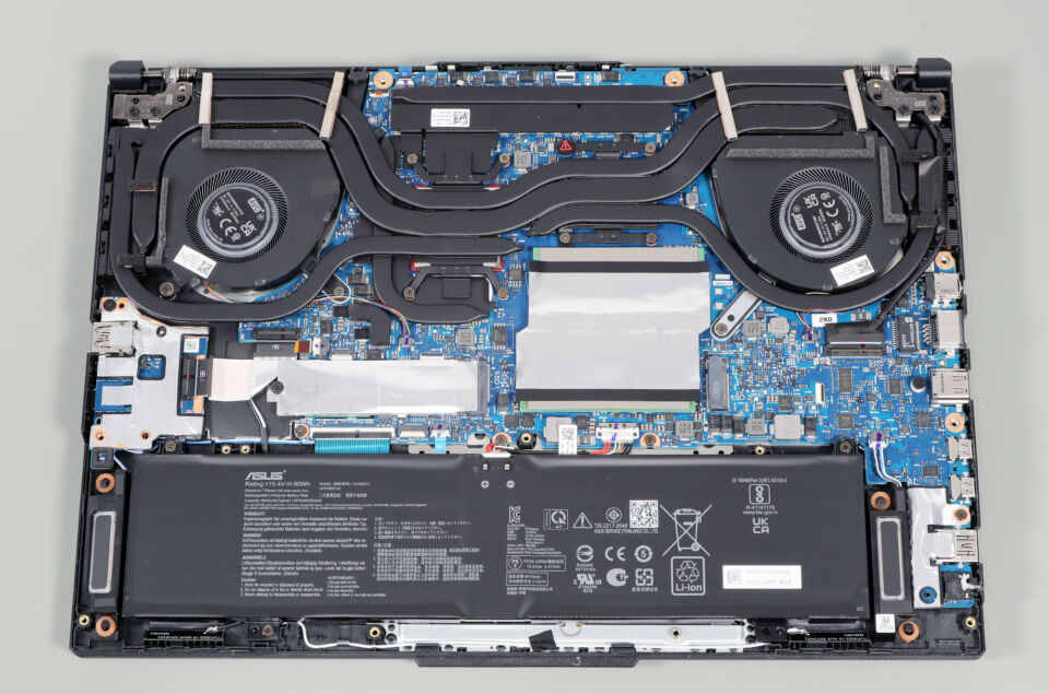 Asus TUF Gaming A16 Advantage Edition FA617 - AMD power