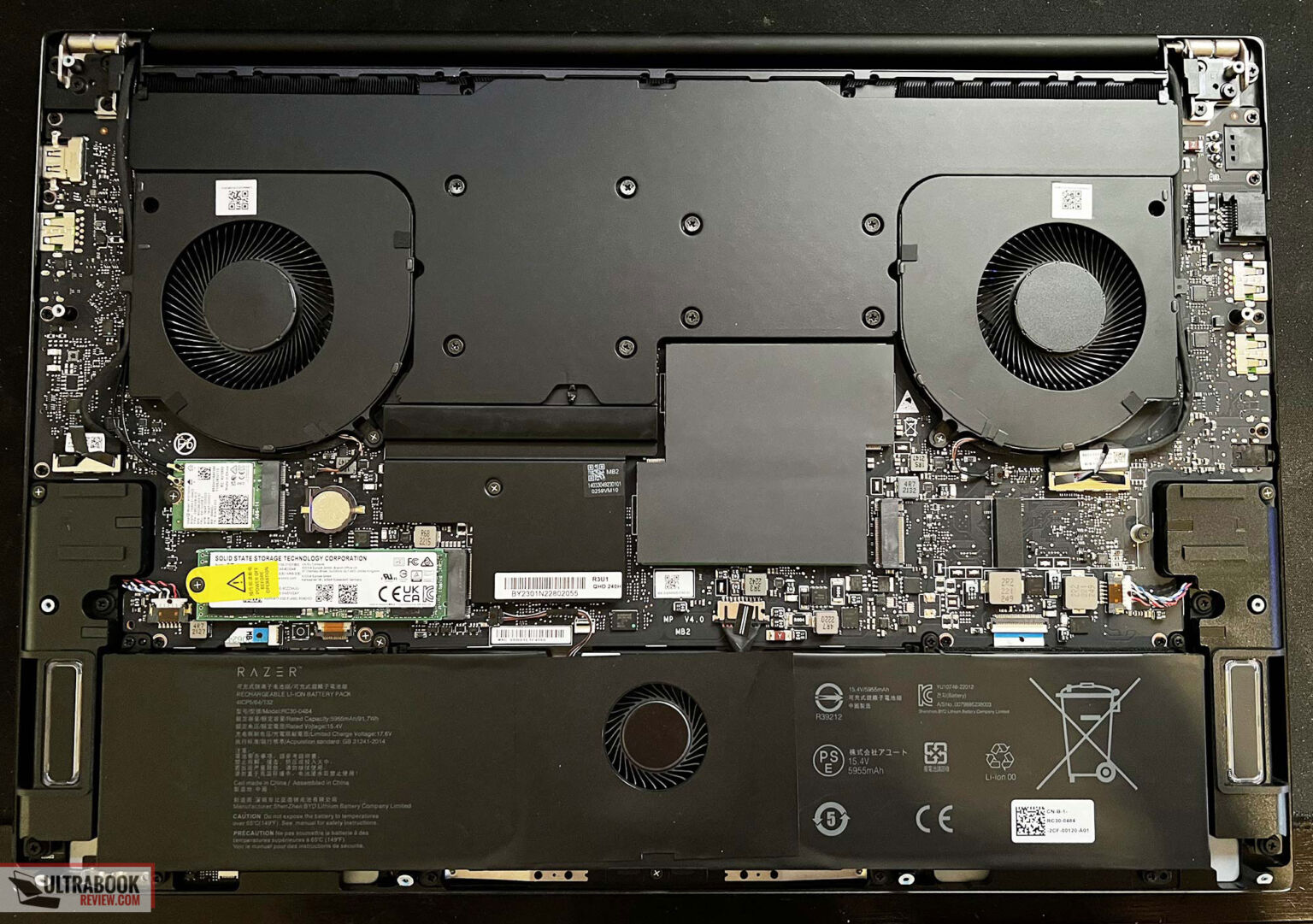 Razer Blade 18 review (18-inch laptop, i9, RTX 4070) Razer Blade 18 review (18-inch laptop, i9, RTX 4070)