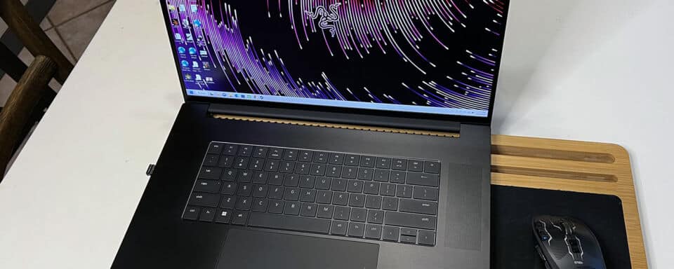 Razer Blade 18 review (18-inch laptop, i9, RTX 4070)