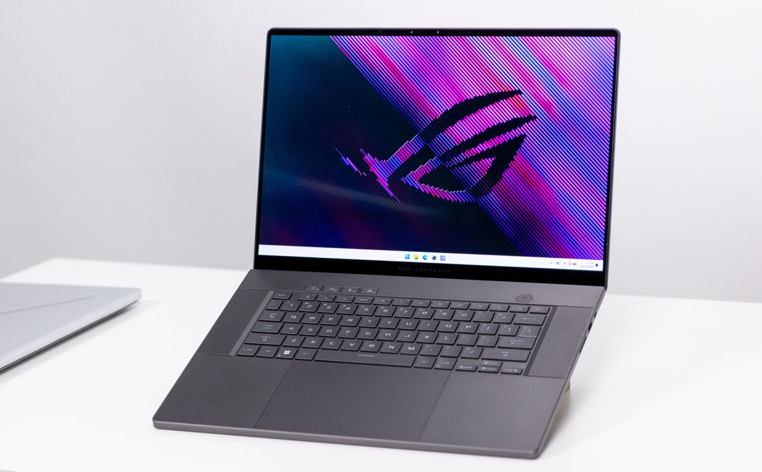 Asus ROG Zephyrus G16 GU605 series - impressions (Intel Meteor Lake, OLED)