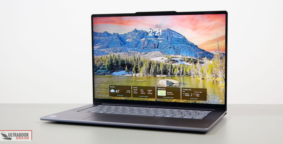 Lenovo Yoga Slim 7i Aura Edition review (Intel Lunar Lake, OLED)
