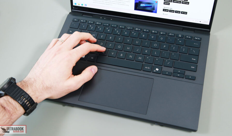 Asus Zenbook Duo review (dual-display, Intel Core Ultra 9 285H)